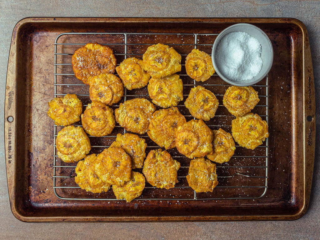 Tostones – Fried Smashed Plantains - Siriusly Hungry